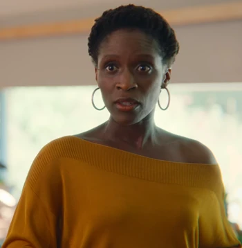 Roz Marchetti | Sex Education Wiki | Fandom