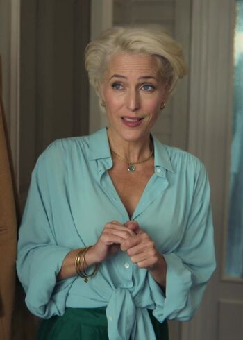 Jean Milburn | Sex Education Wiki | Fandom