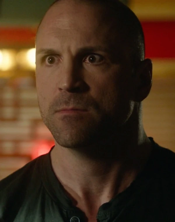 Russell | Wiki Shadowhunters en Español | Fandom