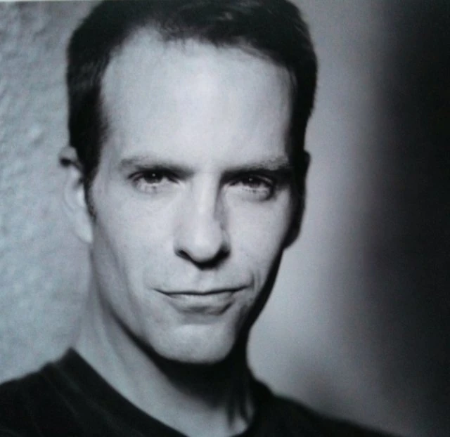 Neil Girvan | Wiki Shadowhunters en Español | Fandom