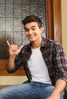 Alex Eling | Wiki Shadowhunters en Español | Fandom