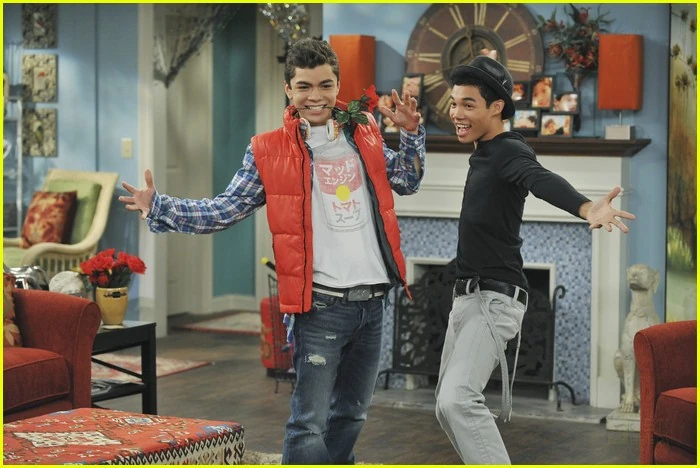 Deuce Martinez/Gallery | Shake It Up Wiki | Fandom