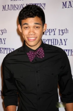 Roshon Fegan | Wiki Shake It Up ens | Fandom