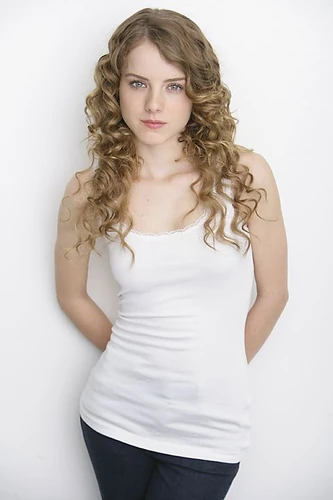Laura Slade Wiggins | Shameless Wiki | Fandom