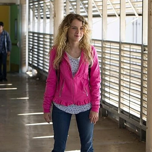 Laura Slade Wiggins Shameless Season 1