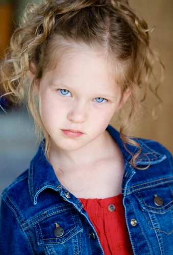 Paris Newton | Shameless Wiki | Fandom