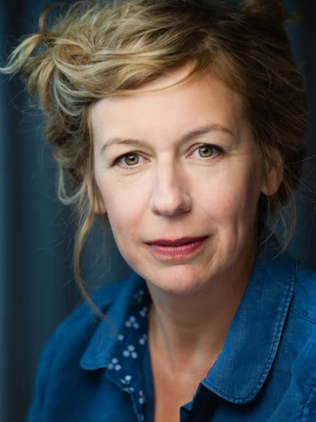 Esther Coles | Shameless Wiki | Fandom