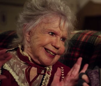 Aunt Ginger (Character) | Shameless Wiki | Fandom