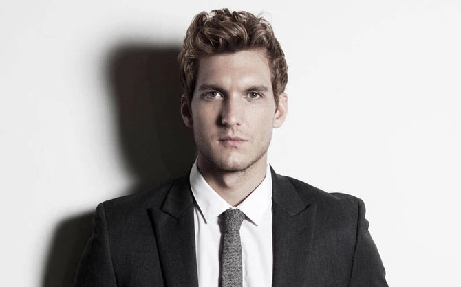 Scott Michael Foster | Crazy Ex-Girlfriend Wiki | Fandom
