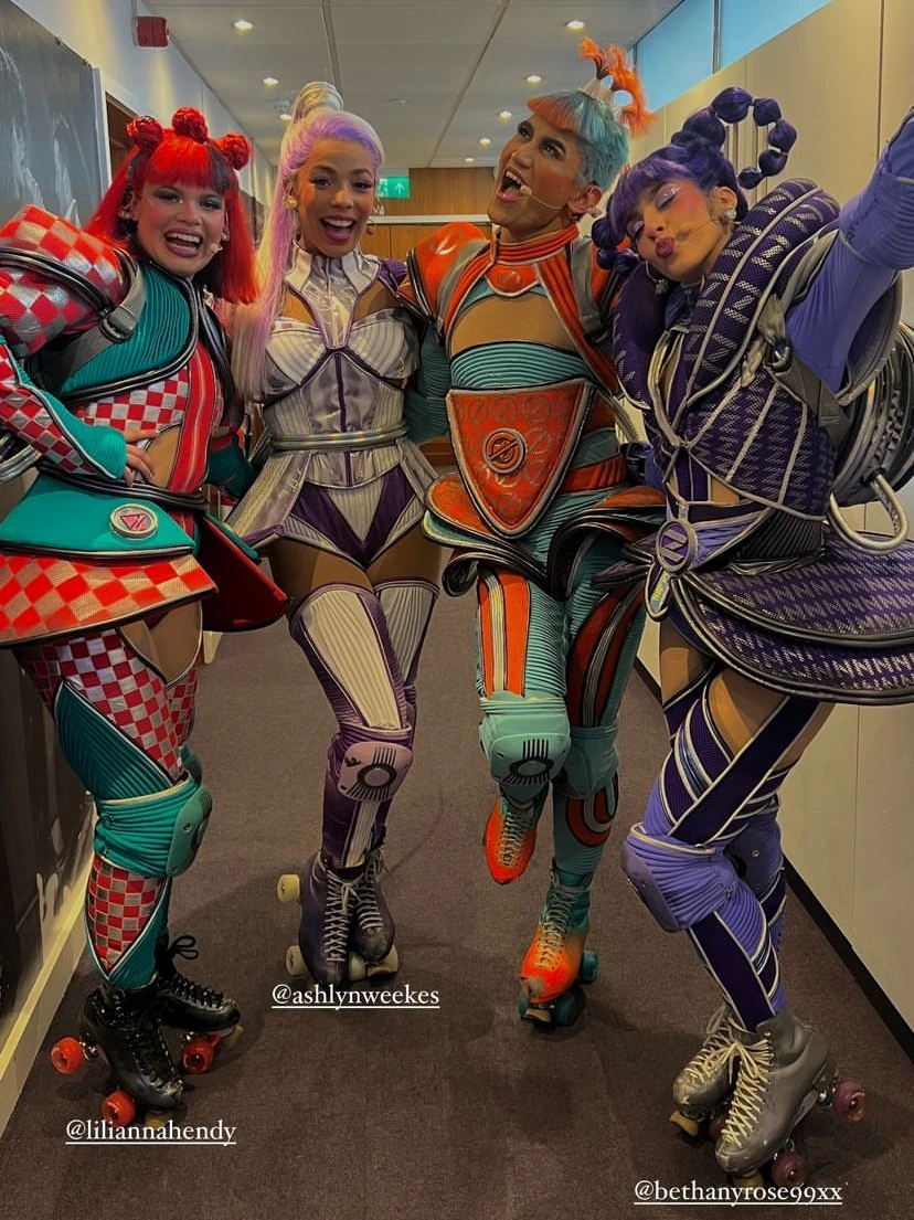 Wembley Coaches | Shipping Wiki | Fandom