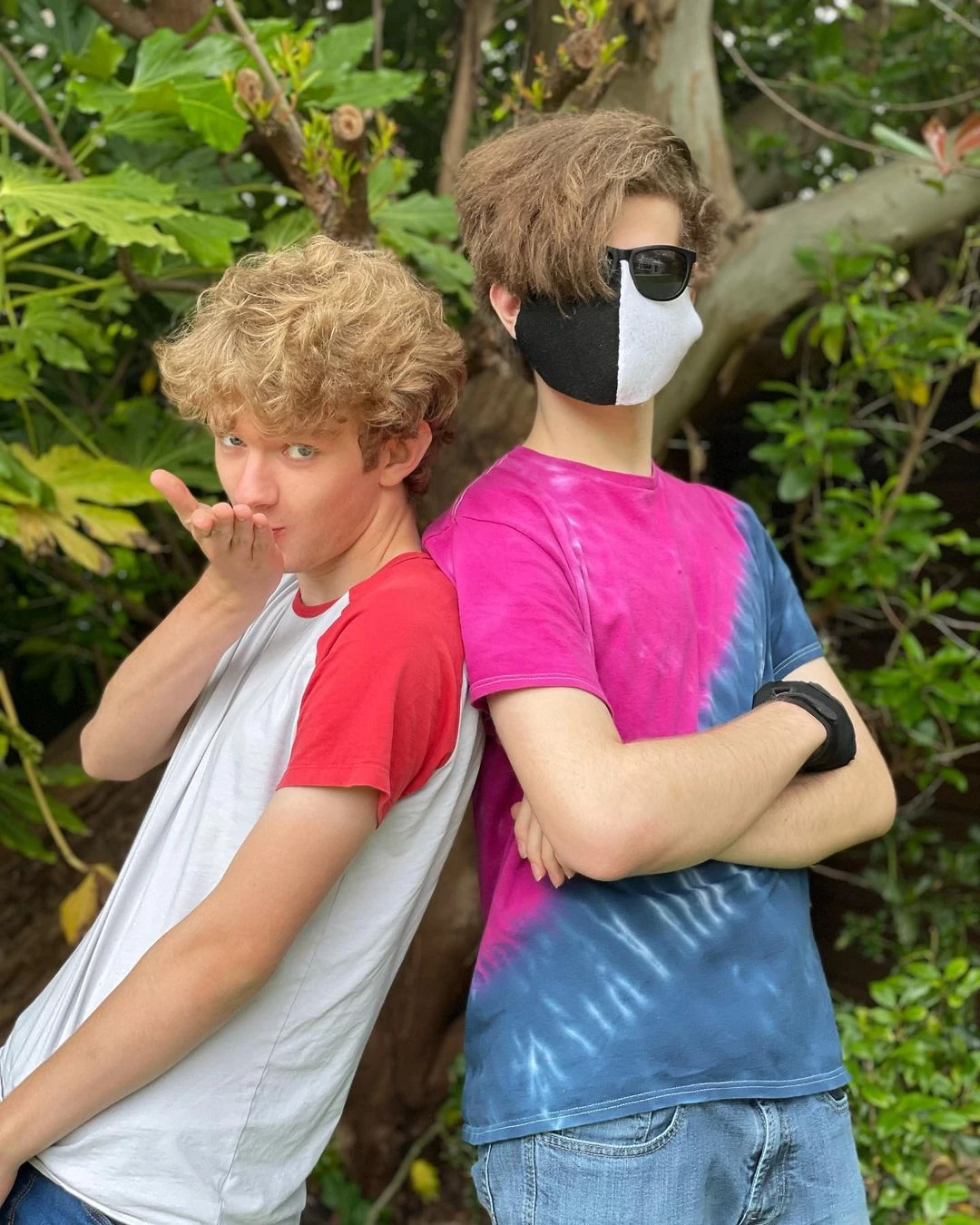 Category:Allium Duo | Shipping Wiki | Fandom