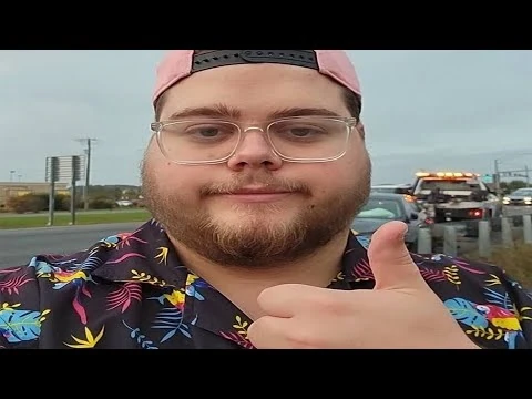 Jonny RaZeR (Video) | Shorts Wars Wiki | Fandom