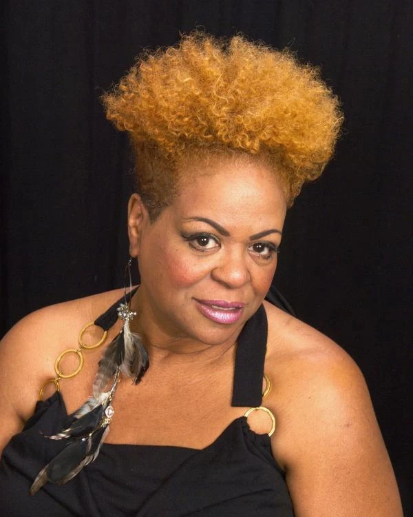 Lady Bianca | ShowBiz Pizza Wiki | Fandom