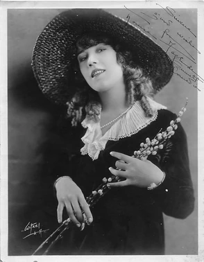 Louise Fazenda | Silent Films Wiki | Fandom