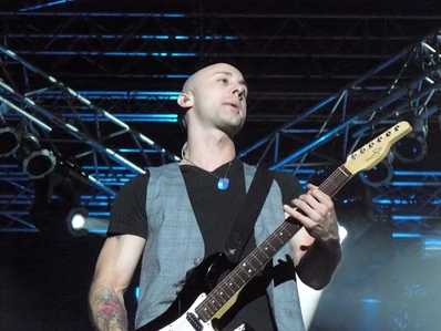 Jeff Stinco | Simple Plan Wiki | Fandom