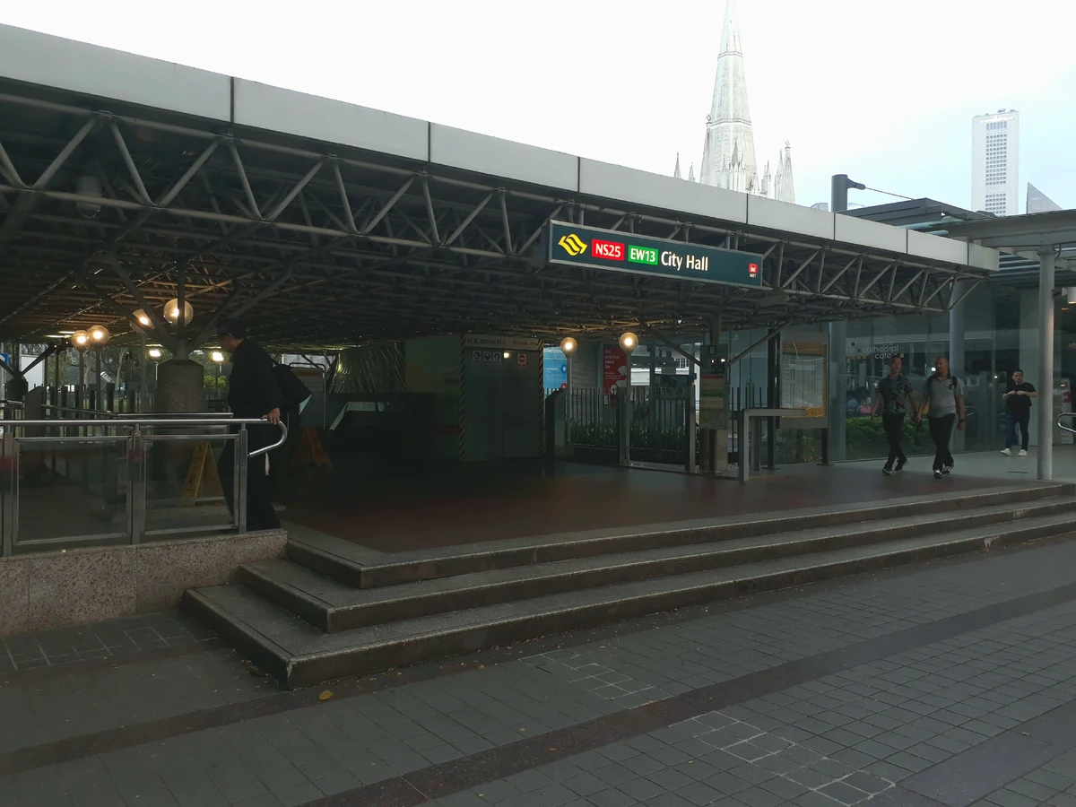 City Hall | Singapore MRT Wiki | Fandom