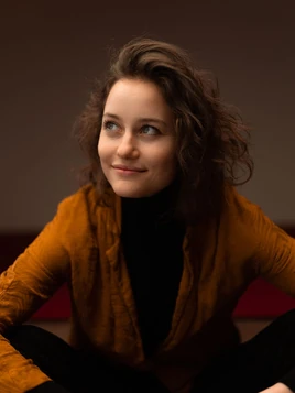 Dominique Devenport | Sisi Wiki | Fandom