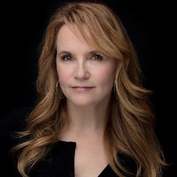Claire Benson | Sisters First Wiki | Fandom