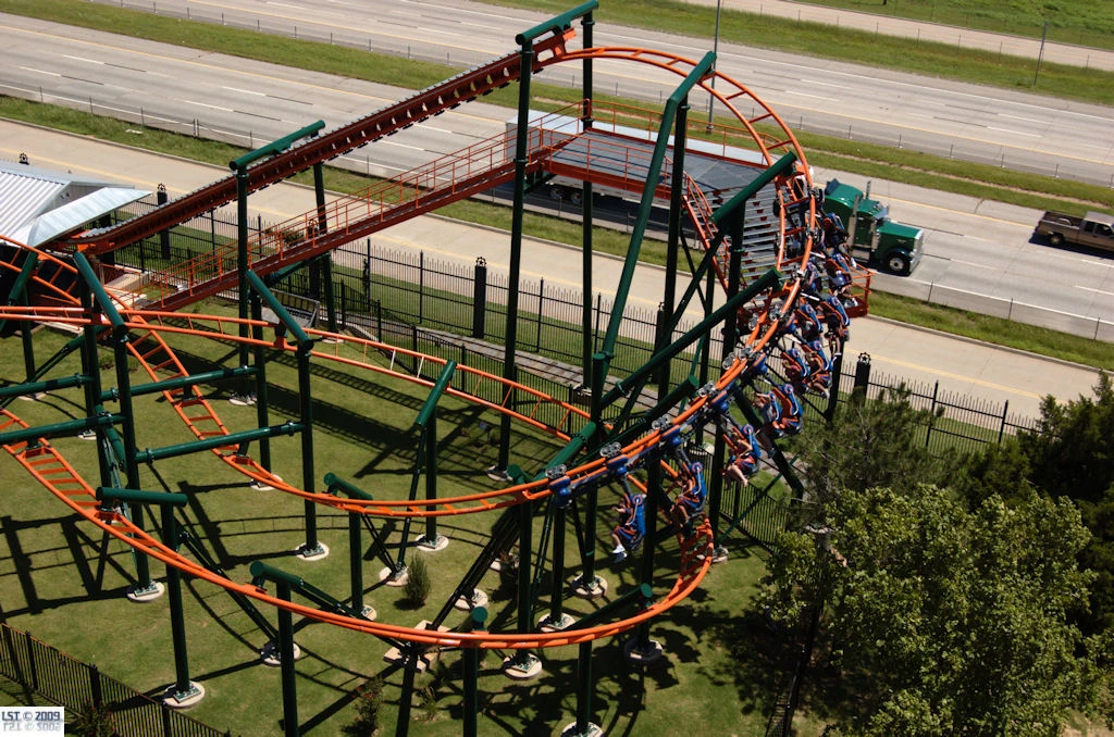 Steel Lasso | Six Flags Wiki | Fandom
