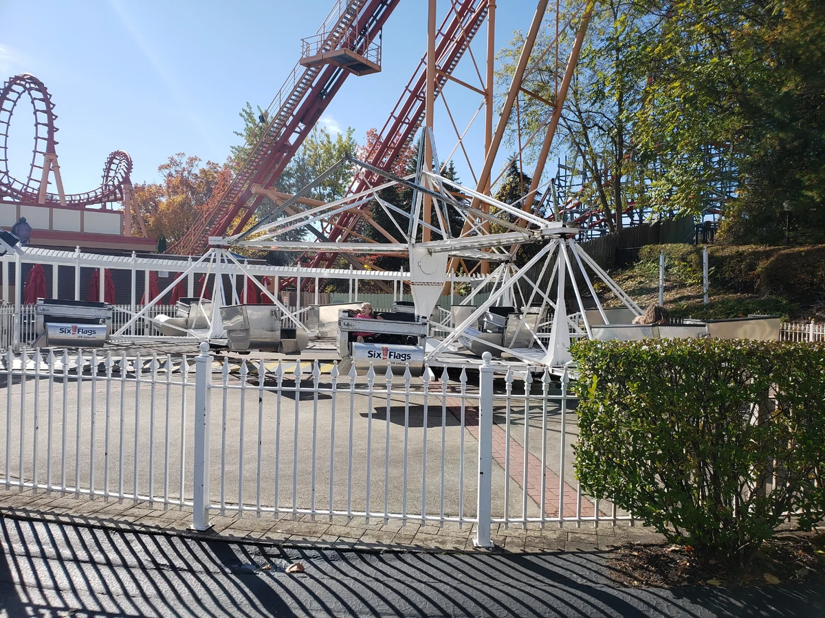 Scrambler (Six Flags New England) | Six Flags Wiki | Fandom