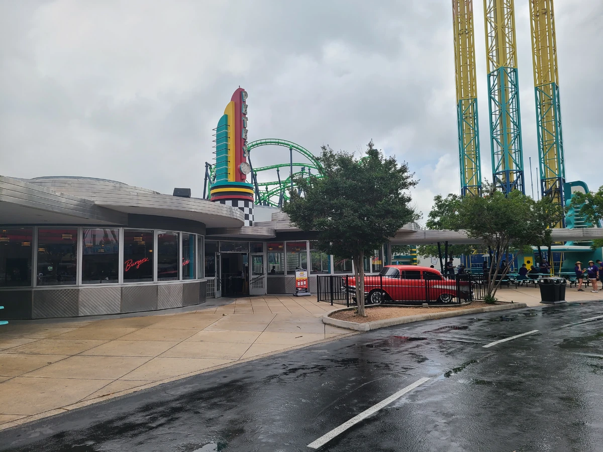 Pete's Eats | Six Flags Wiki | Fandom