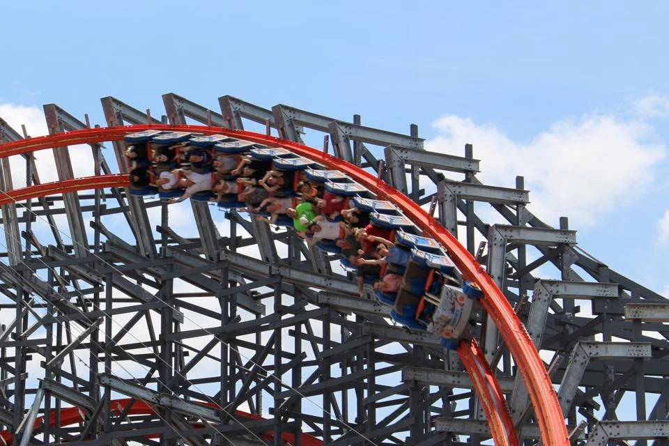 Cyclone Six Flags New England Wicked Cyclone Wikipedia