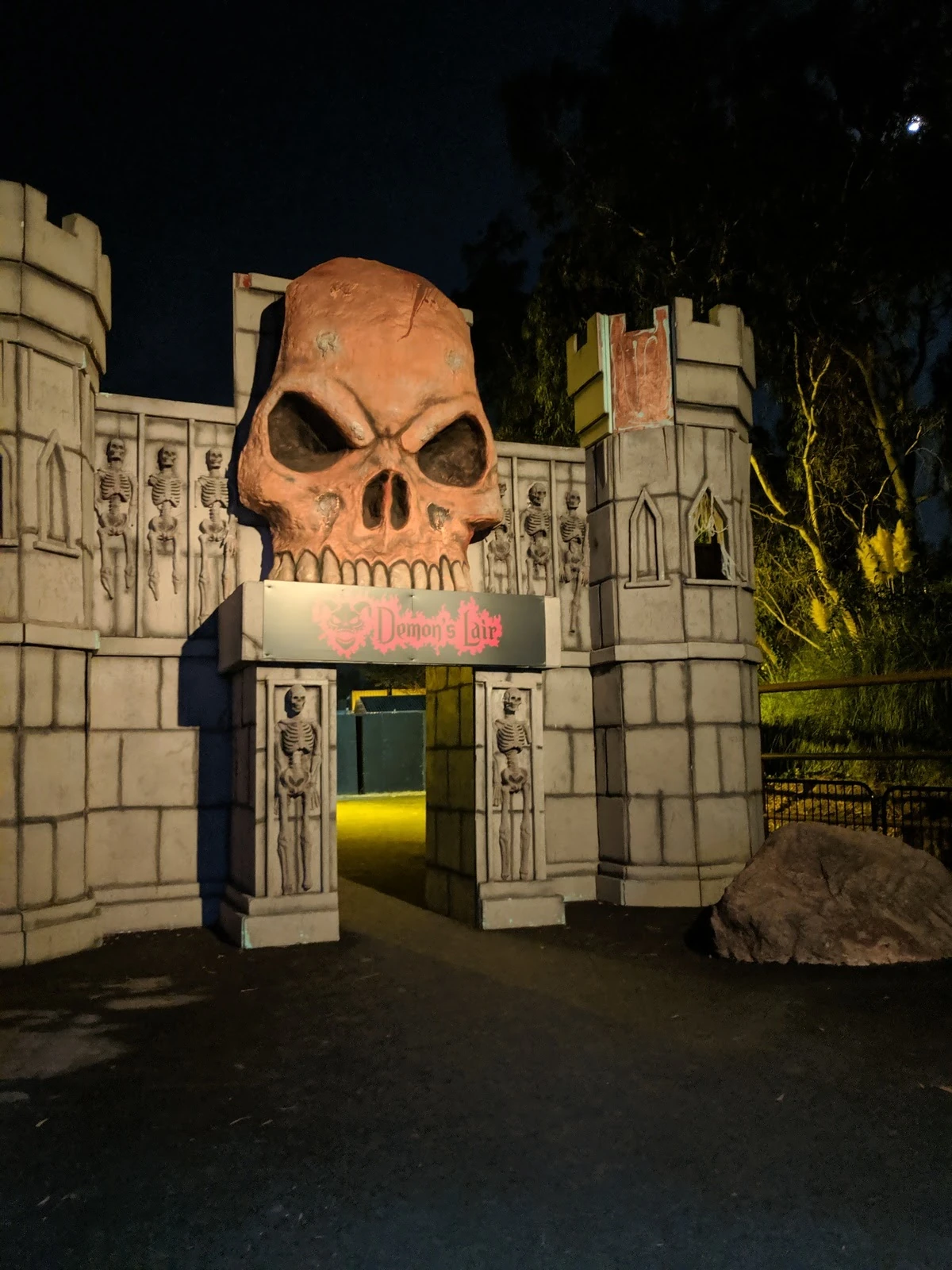 Demon's Lair | Six Flags Wiki | Fandom