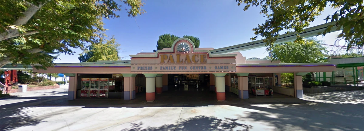 Palace Games | Six Flags Wiki | Fandom