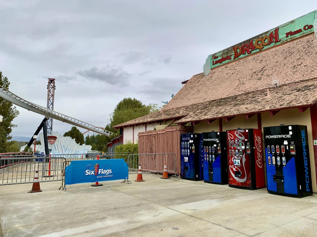 The Laughing Dragon Pizza Co. | Six Flags Wiki | Fandom