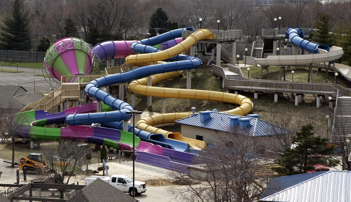 The Abyss (tube slides) | Six Flags Wiki | Fandom