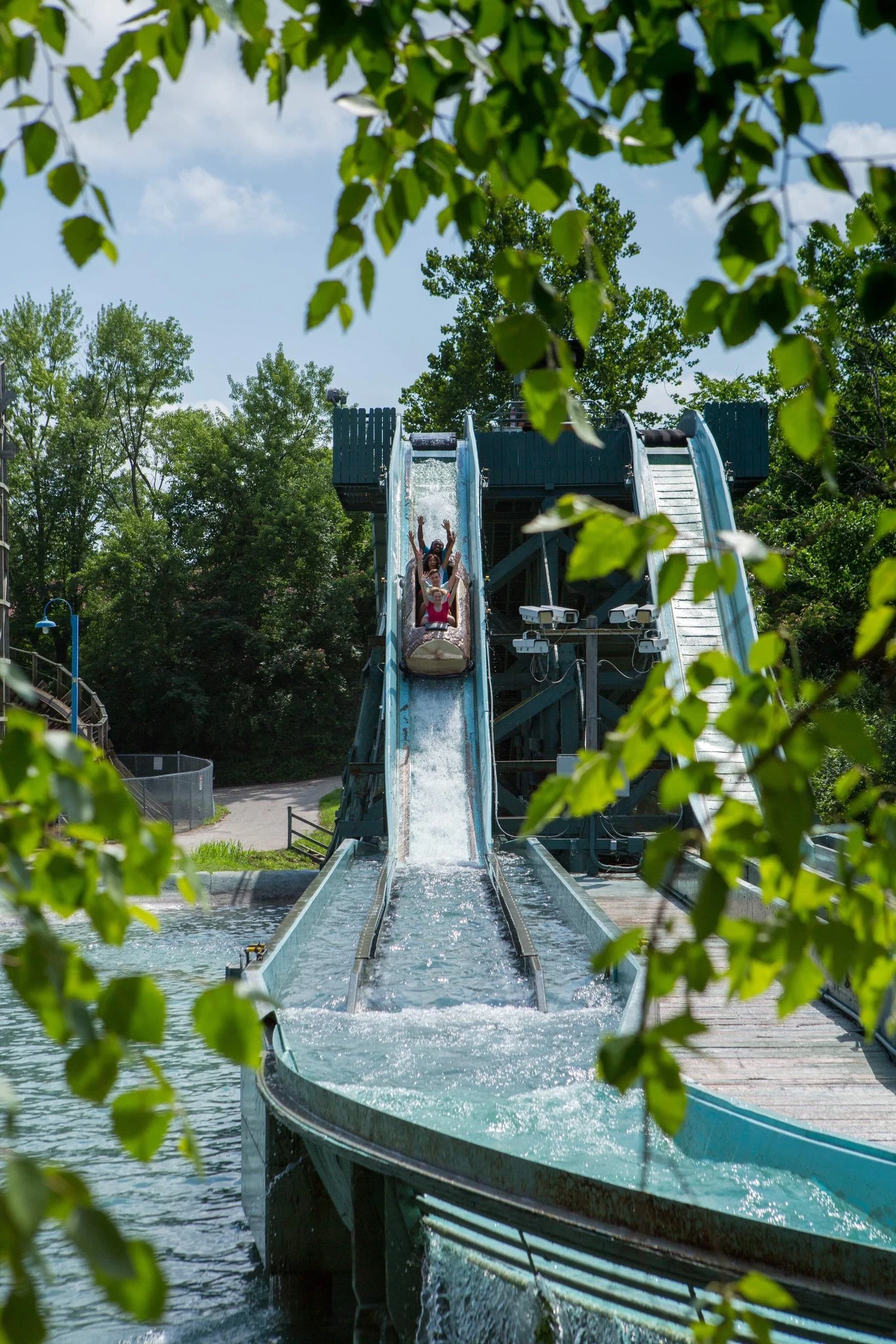 The Log Flume | Six Flags Wiki | Fandom