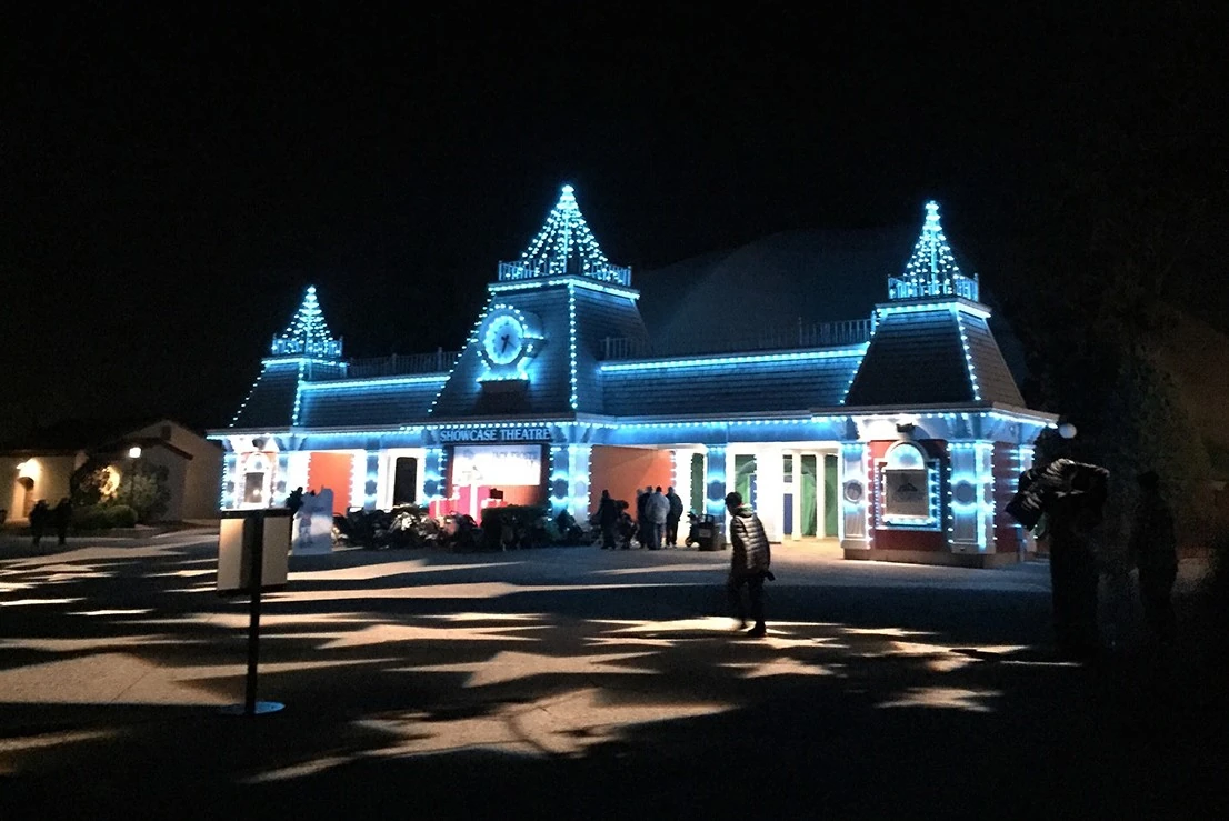 Showcase Theatre (Six Flags Great Adventure) | Six Flags Wiki | Fandom