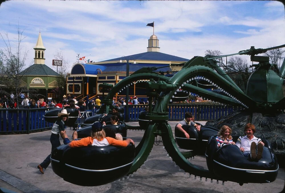 Crazy Legs | Six Flags Wiki | Fandom