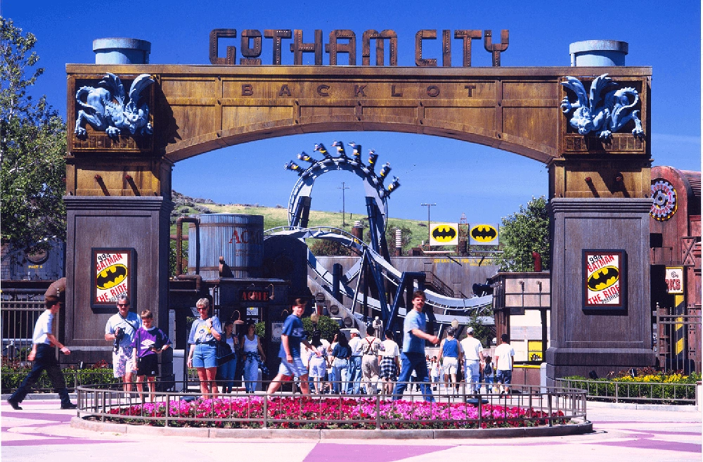Gotham City Backlot | Six Flags Wiki | Fandom