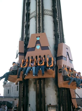 Six Flags Giant Drop