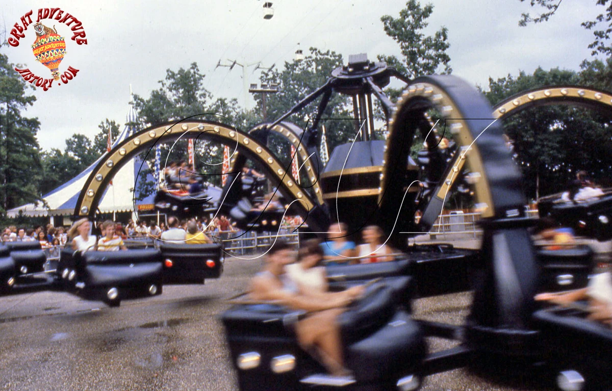 Monster Spin | Six Flags Wiki | Fandom