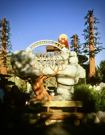 Yosemite Sam Sierra Falls | Six Flags Wiki | Fandom