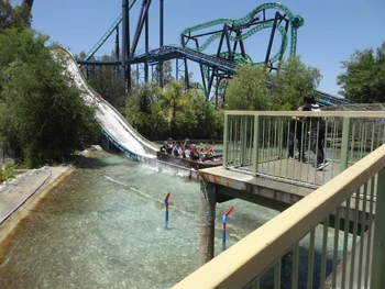 Tidal Wave (Six Flags Magic Mountain) | Six Flags Wiki | Fandom