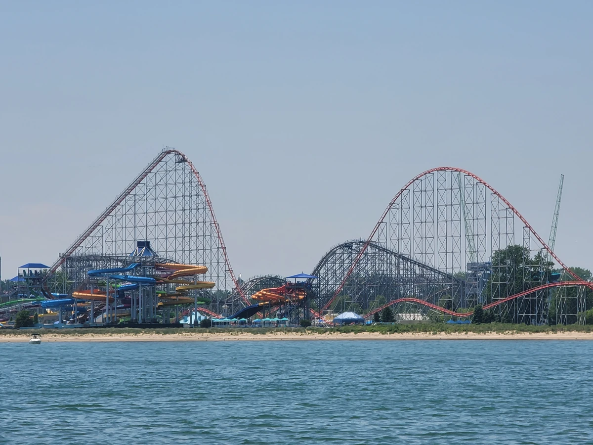 Category:Roller coasters manufactured by Arrow | Six Flags Wiki | Fandom