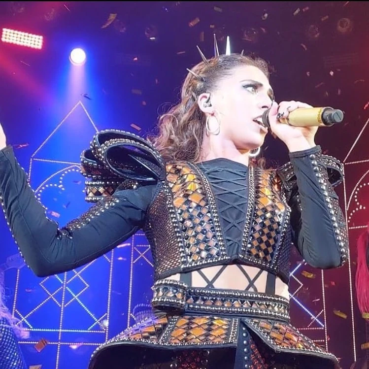 Ella Burns/Gallery | Six the Musical Wiki | Fandom