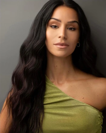 Samantha Pauly | Six the Musical Wiki | Fandom