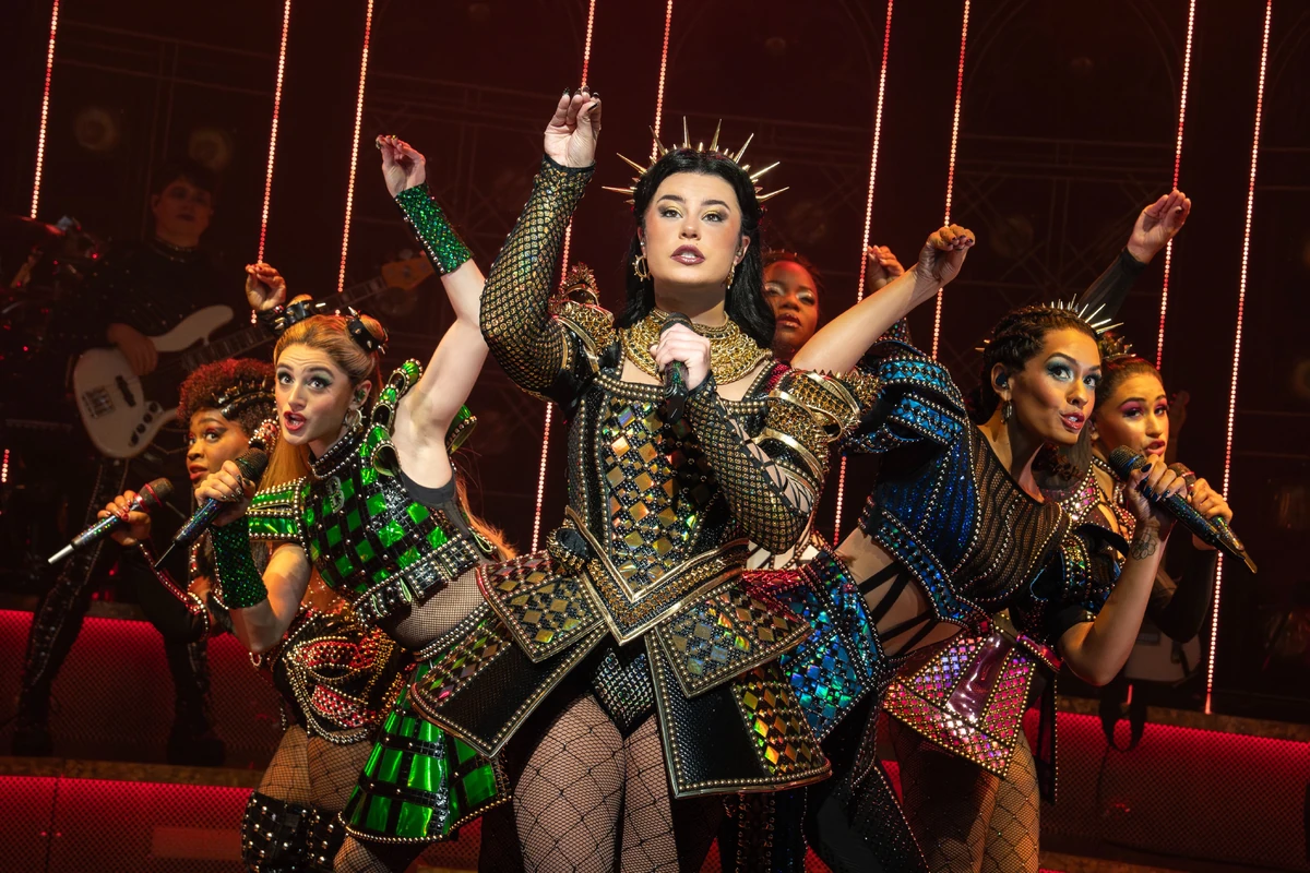Emma Elizabeth Smith/Gallery | Six the Musical Wiki | Fandom