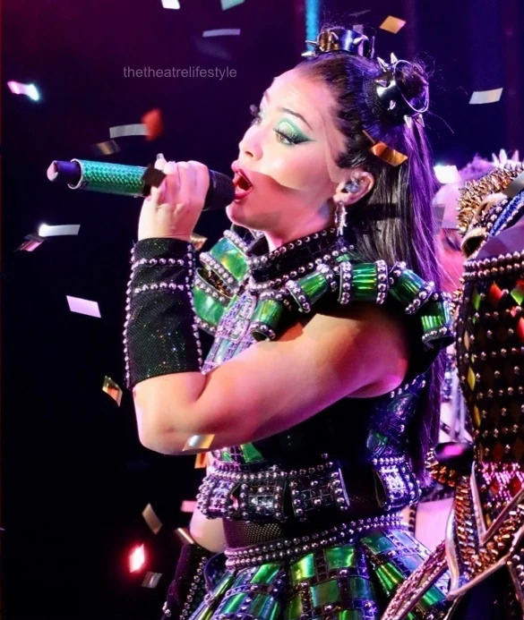 Lorren Santo-Quinn/Gallery | Six the Musical Wiki | Fandom