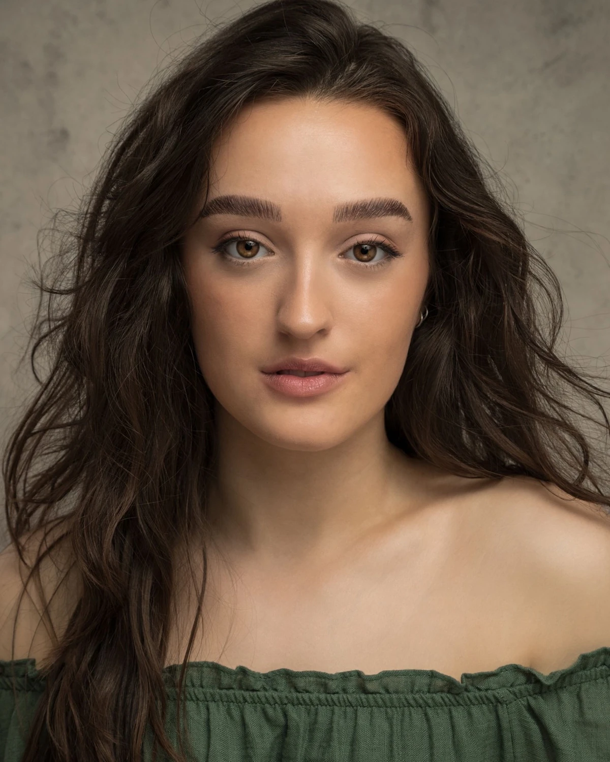 Lizzie Emery | Six the Musical Wiki | Fandom