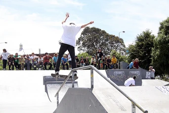 Boardslide | Skateboarding Wiki | Fandom