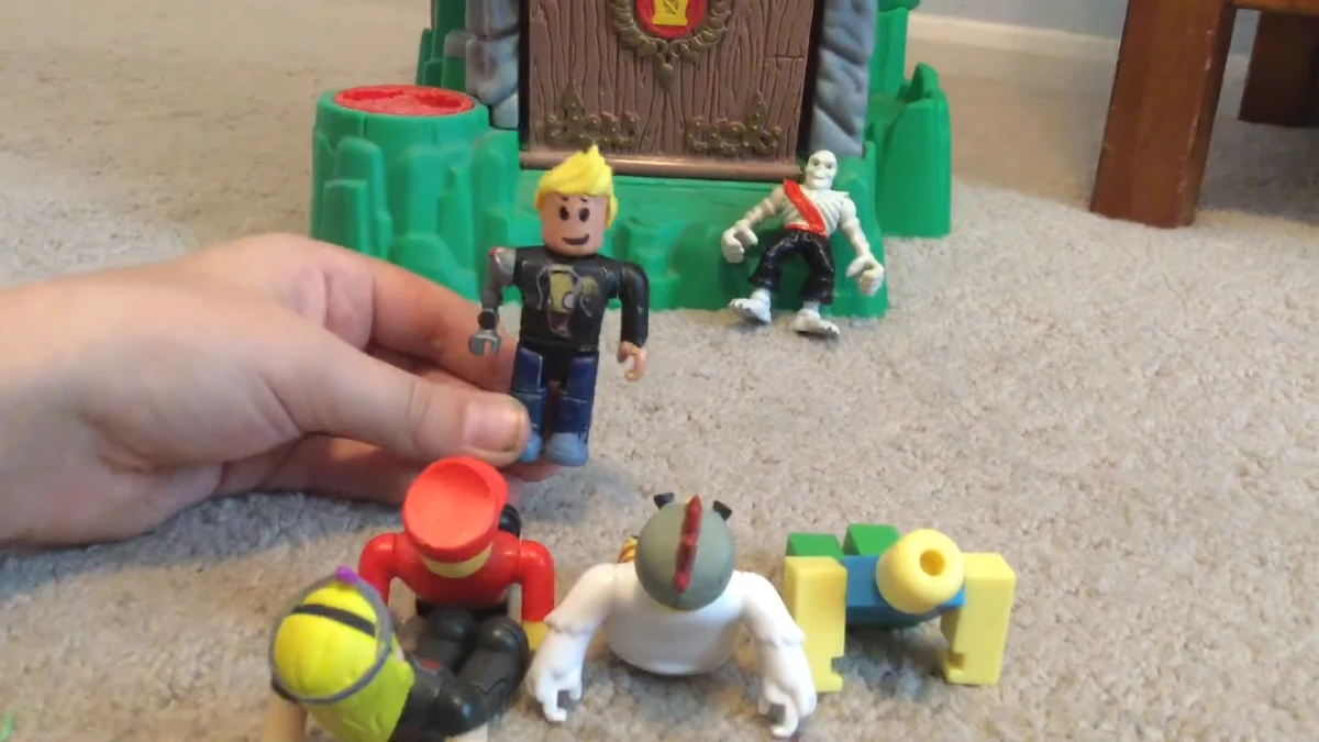 Total roblox island episode 3: (not so) world tour! | Skeleton Slasher ...