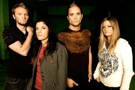 Lori George | Skillet Wiki | Fandom