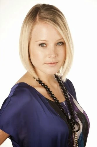 Sally Martin | Sym Mechanized Aves Defender Wing Warriors Wiki | Fandom