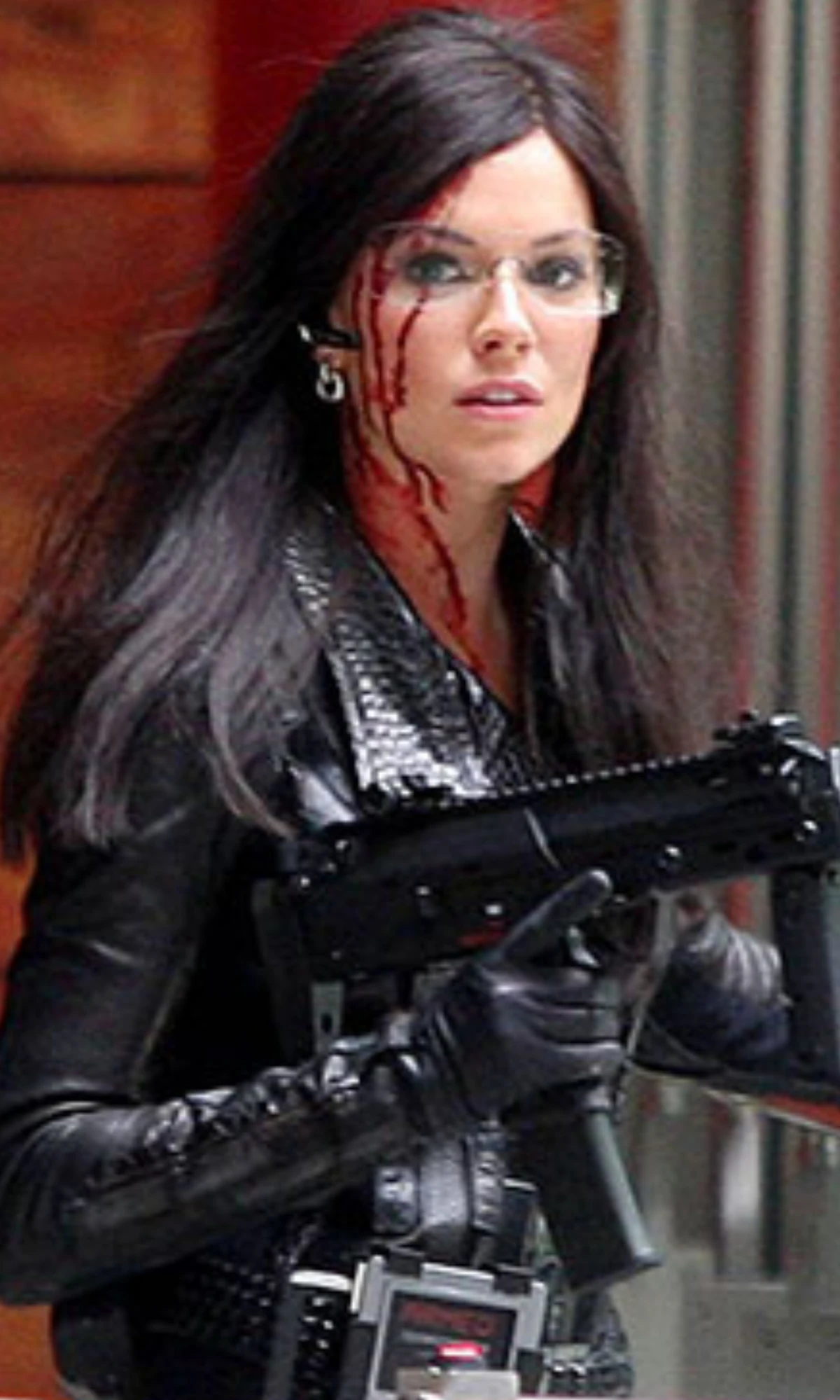 Ana Lewis (Earth 1) - Smallville Extended Universe | Smallville Fanon ...