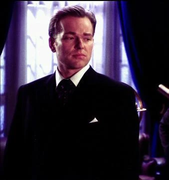 Robert Queen (Earth 1) - SirJeffCena | Smallville Fanon Wiki | Fandom